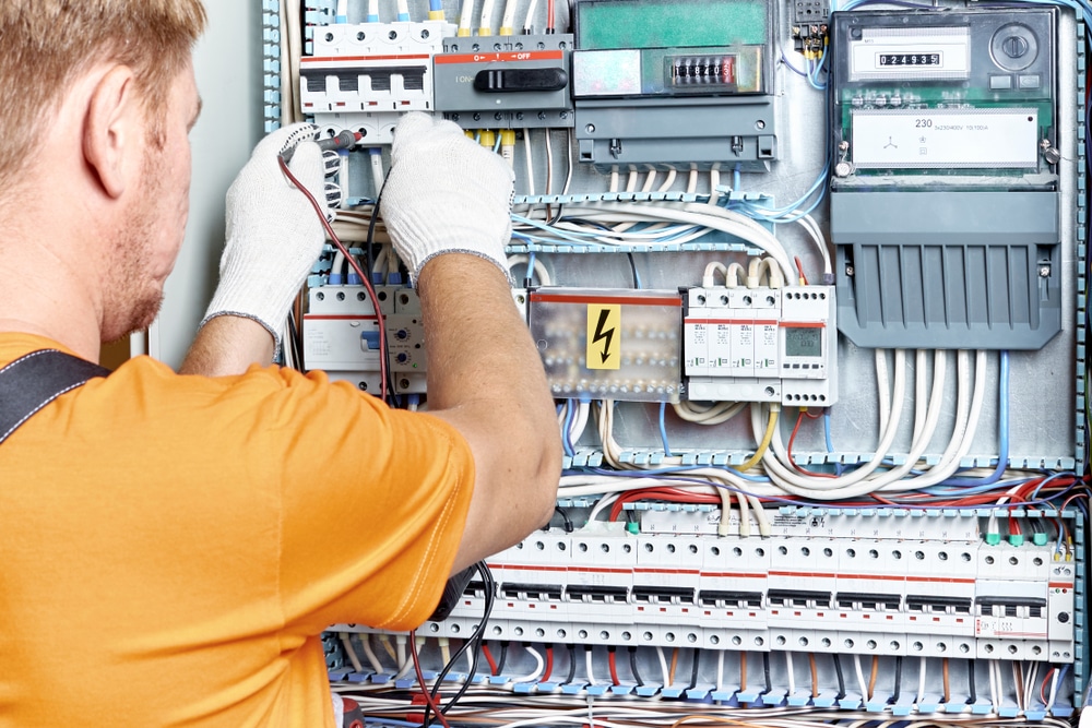 Basics on Electrical Circuits in Construction